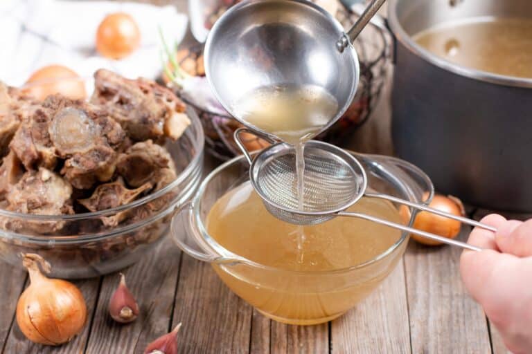 Easy Au Jus Recipe With Beef Broth and Pan Drippings