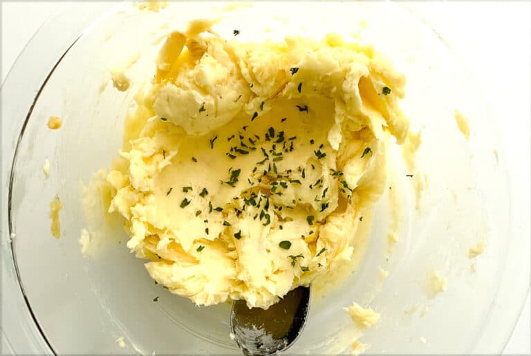 Baked Swordfish Recipe With Garlic Butter » Smashing Eats